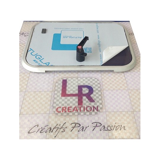 Vitrage pour Panneaux de Pont en Plexiglas LEWMAR 55 x 42.5 cm