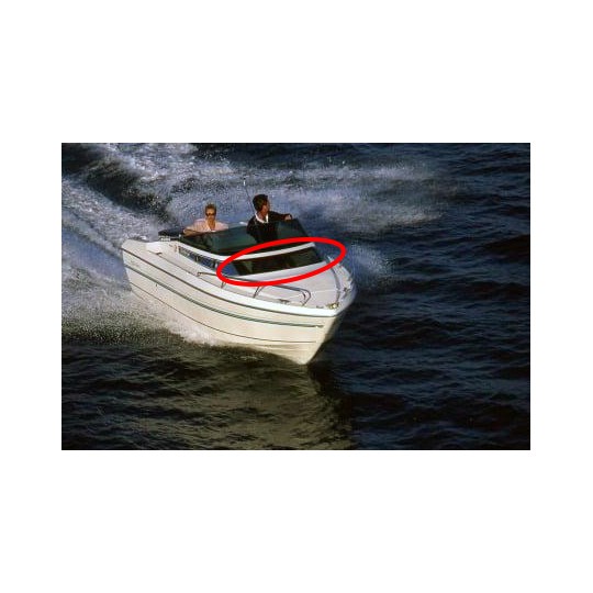 Lower windshield of Leader 550 Jeanneau